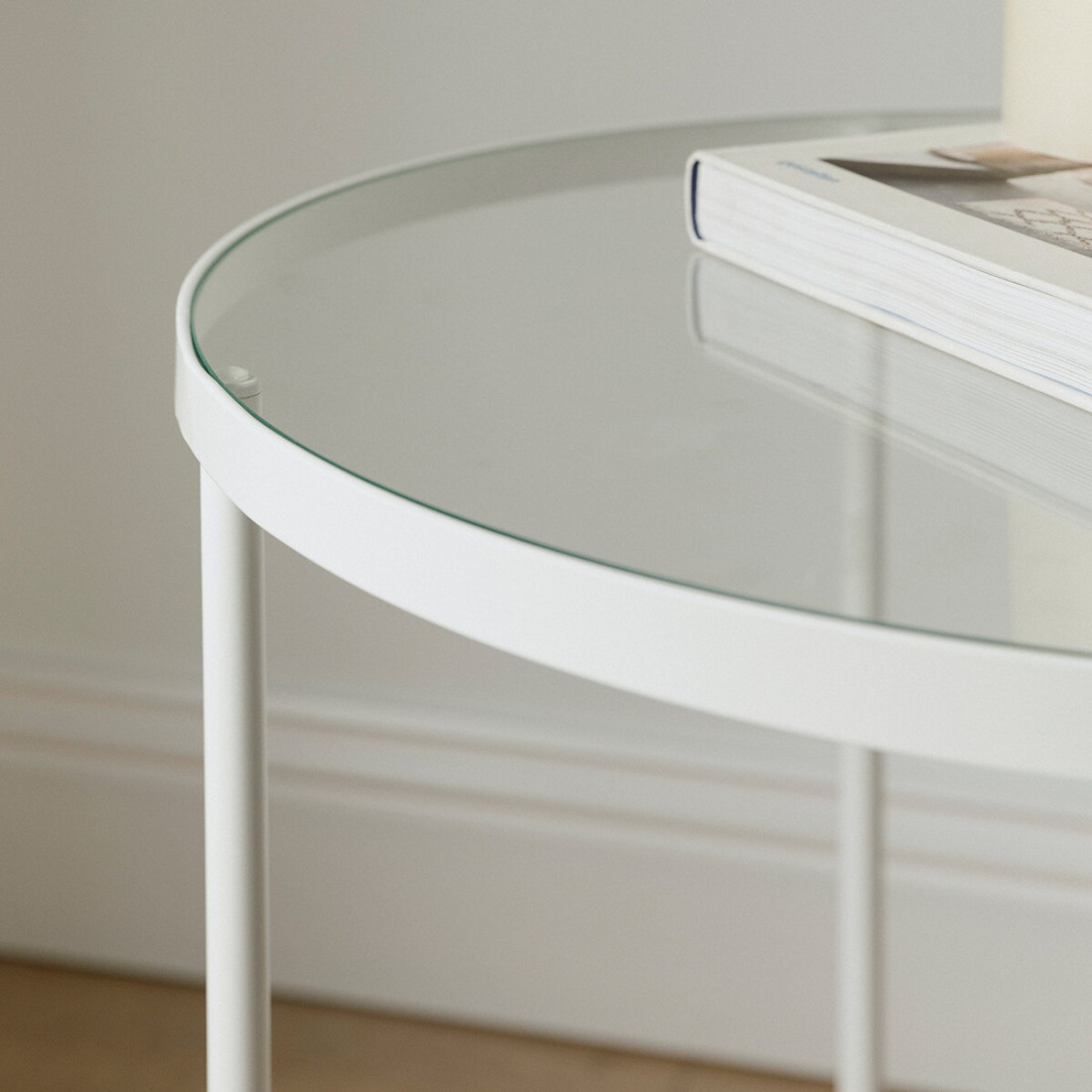 Table d'appoint blanche Adis | Kenayhome